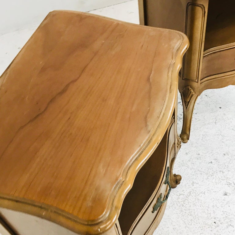 Pair of Louis XV Style French Provincial Nightstands For Sale at ...