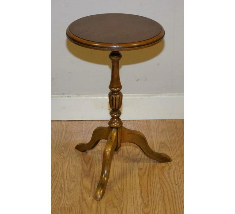 Pair of Lovely Victorian Side Tables Wine Tabes on Elegant Tripod Legs ...