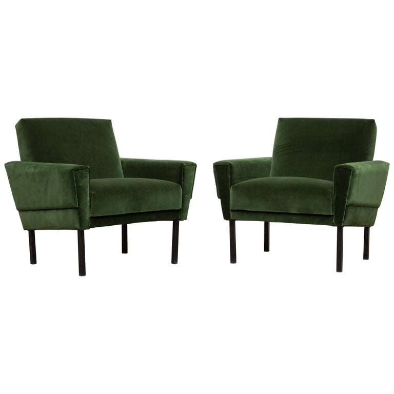 Pair of 'Mad Men' Style Lounge Chairs at 1stdibs