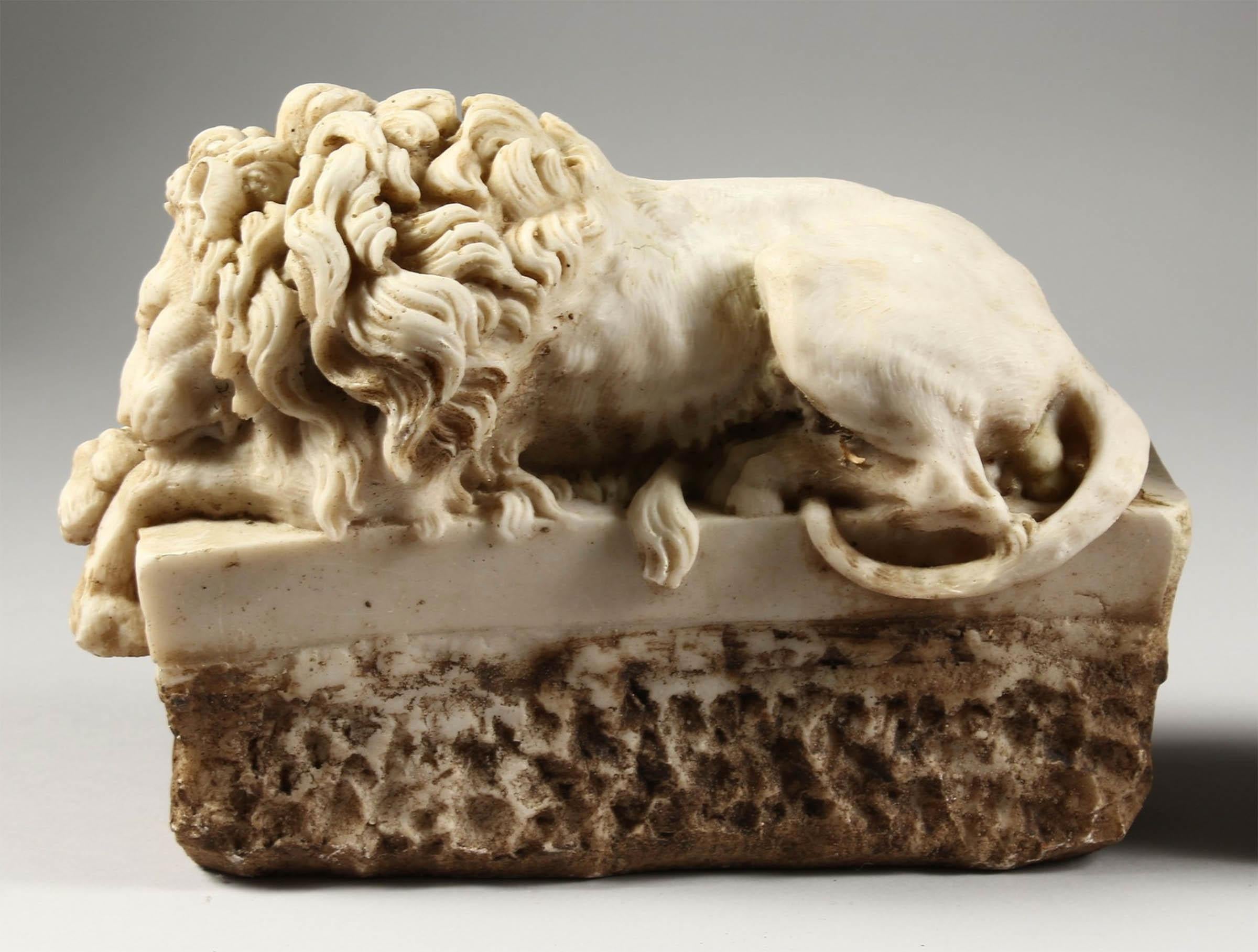 Pair of Alabaster Canova Lions Sculptures For Sale at 1stDibs