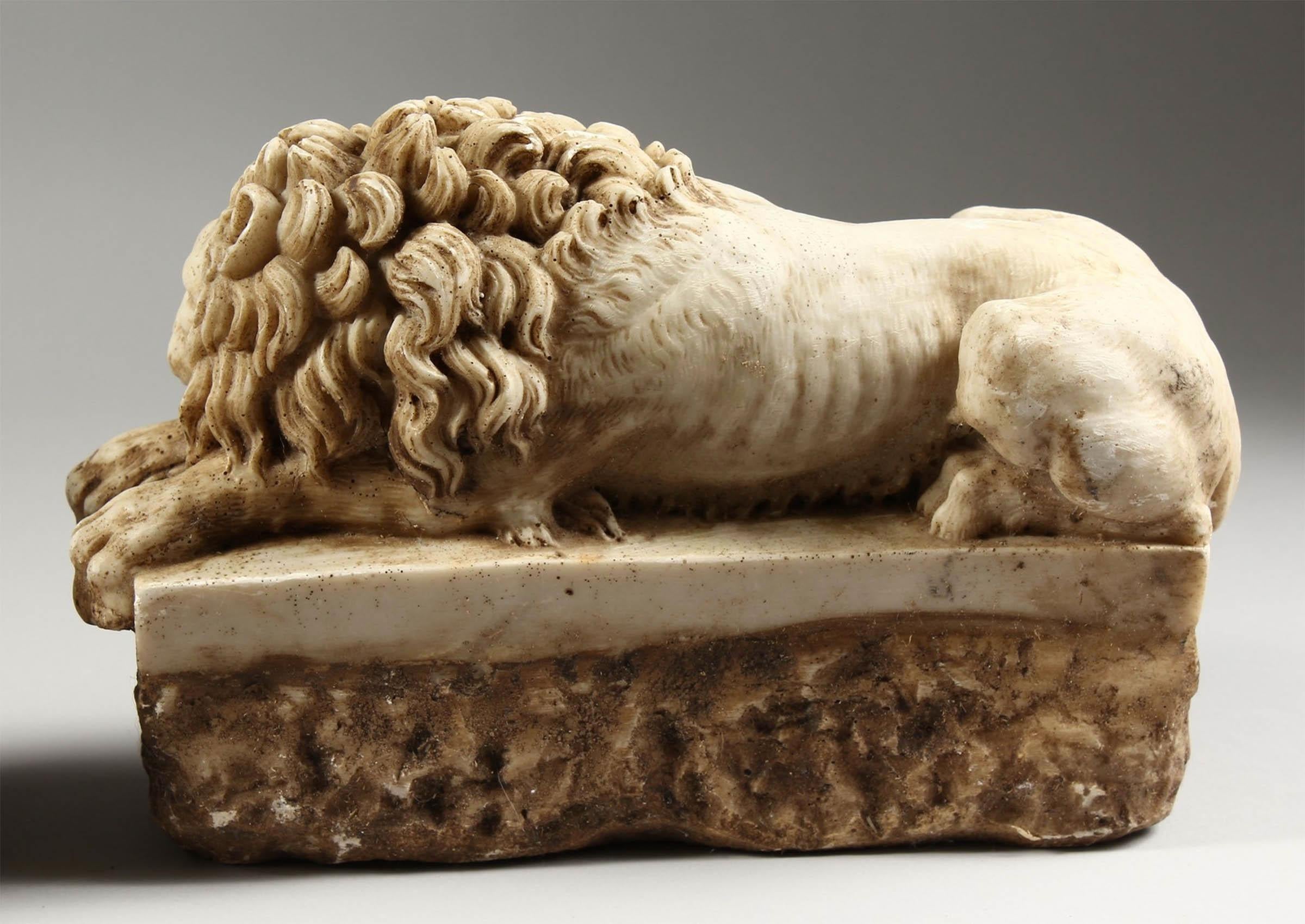 Pair of Alabaster Canova Lions Sculptures For Sale at 1stDibs