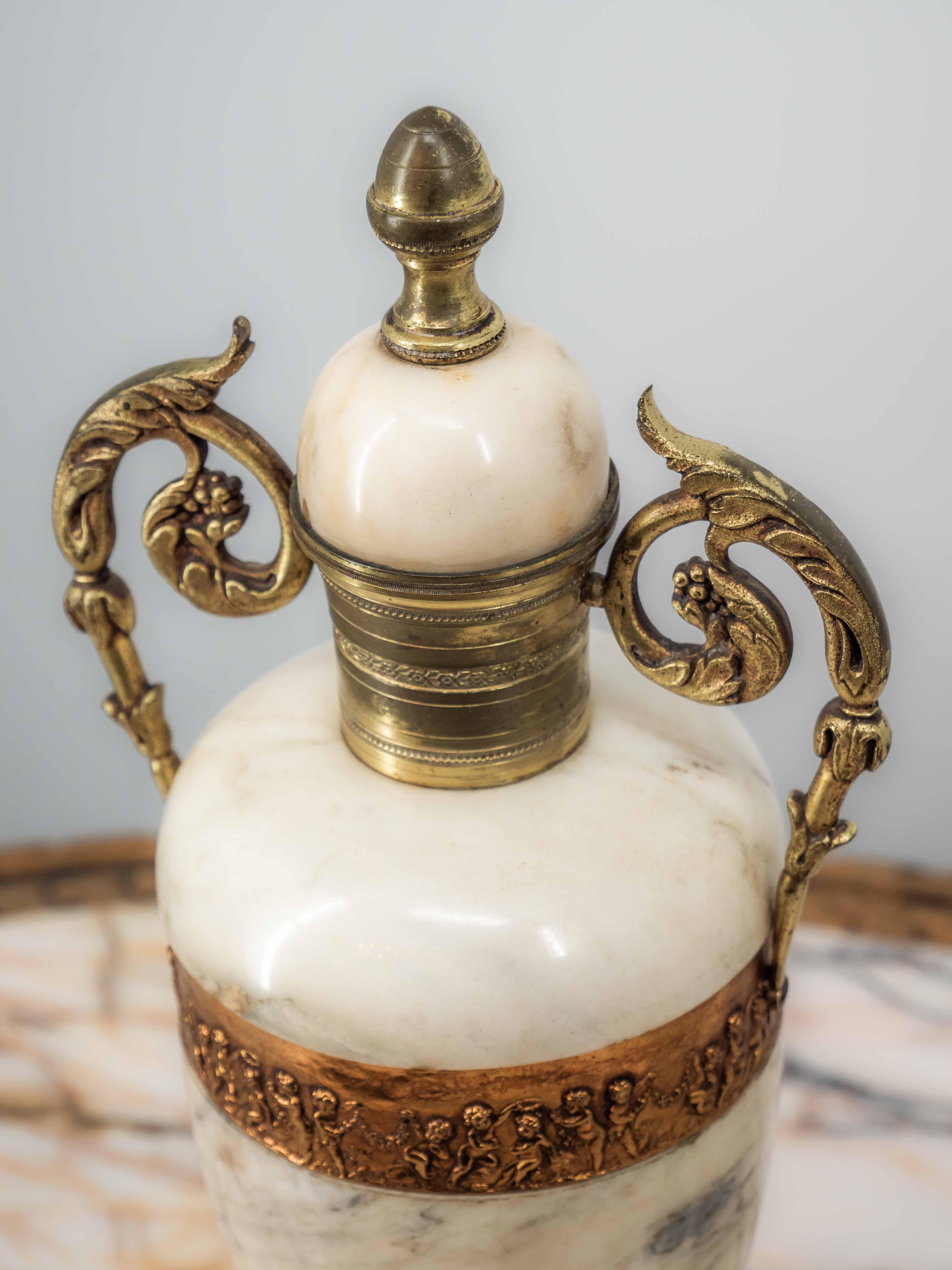 Pair of marble cassolettes vases For Sale at 1stDibs