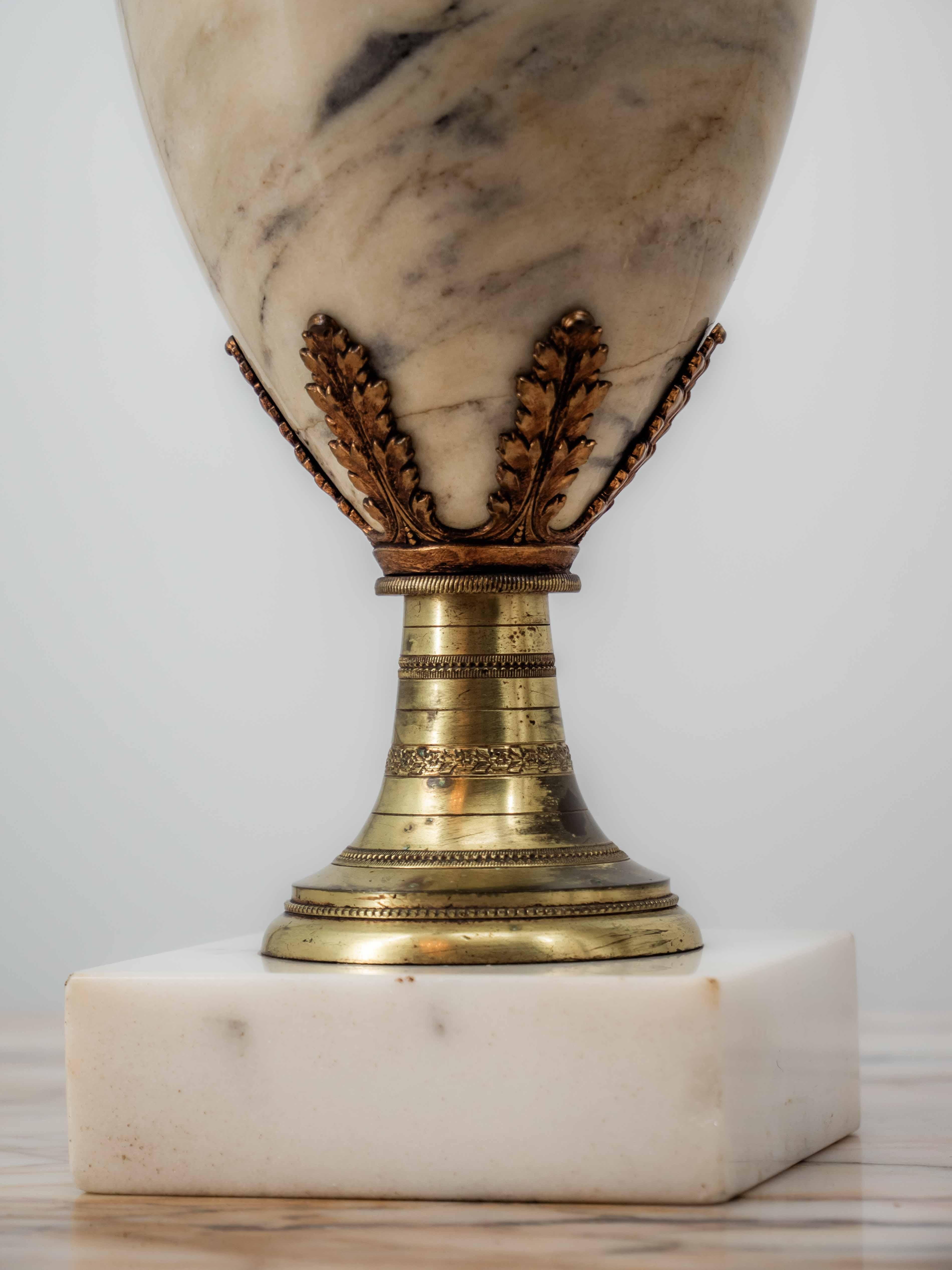 Pair of marble cassolettes vases For Sale at 1stDibs