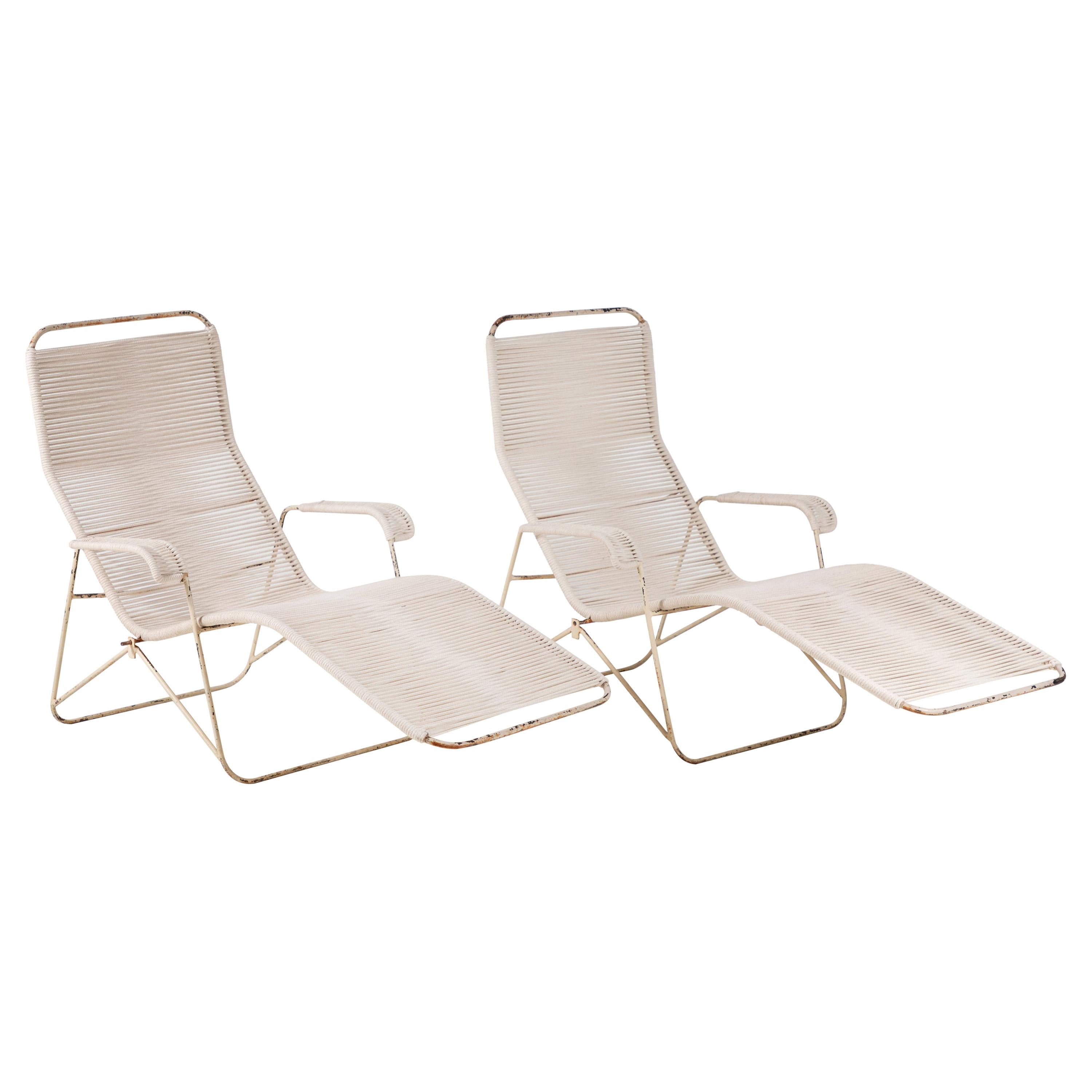 Pair of Metal Outdoor Lounge Chairs at 1stdibs