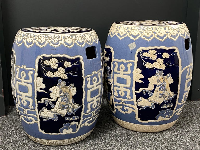 Pair of Mid-20th Century Chinoiserie Blue and White Garden Stool Flower ...