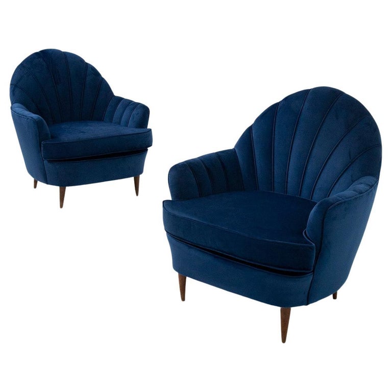 Pair of Midcentury Italian Shell Chairs in Blue Velvet For Sale at 1stDibs