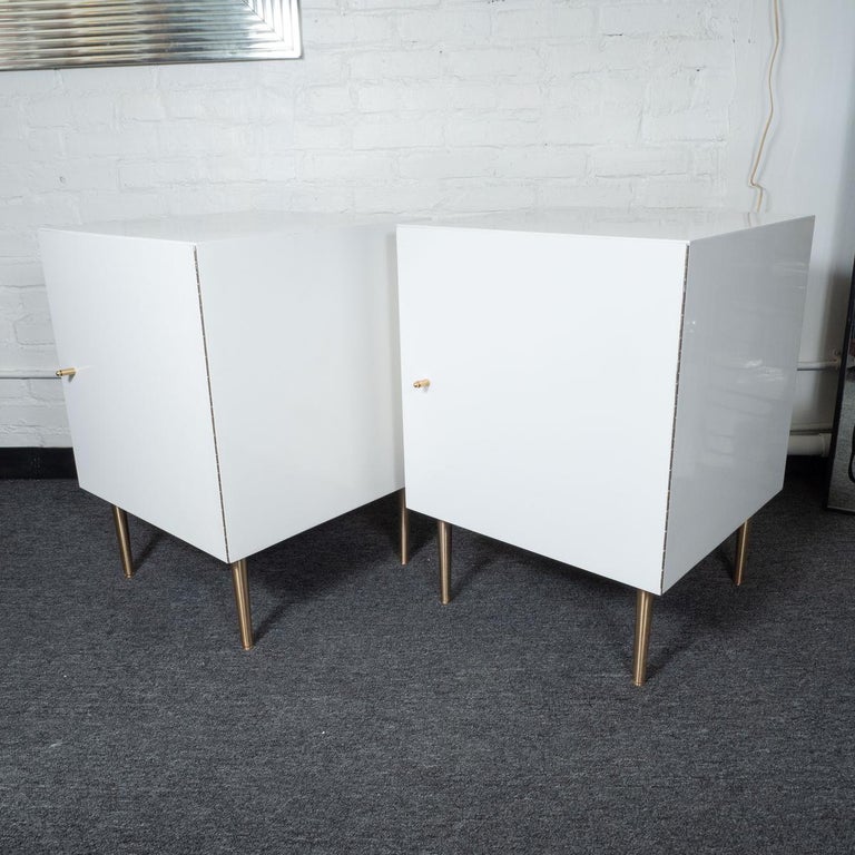 Pair of Mid-Century Modern Cubic White Cabinets For Sale at 1stDibs