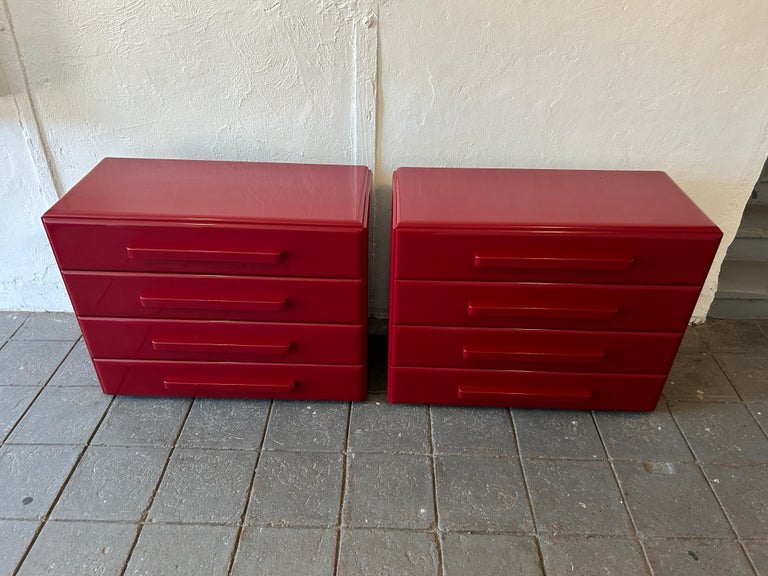 Pair of Mid-Century modern design Russel Wright Red lacquer 4 drawer ...