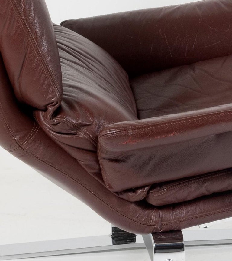 Pair of Mid-Century Modern Executive Brown Leather on Chrome Armchairs ...