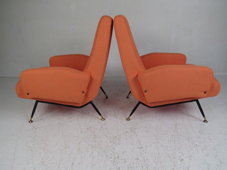 Pair of Mid-Century Modern Italian Lounge Chairs at 1stDibs