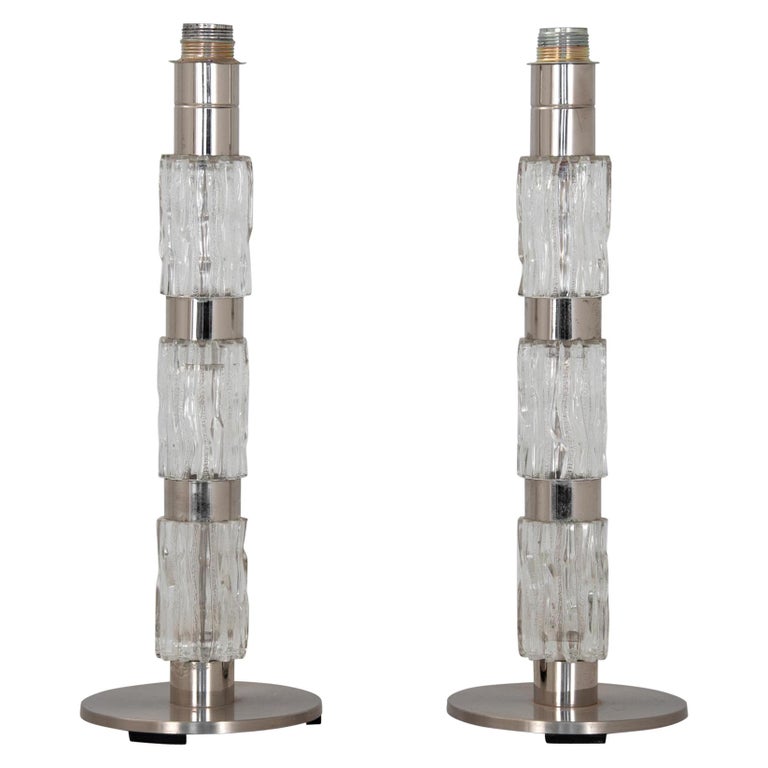 Pair of Mid-Century Modern Lamps For Sale at 1stDibs