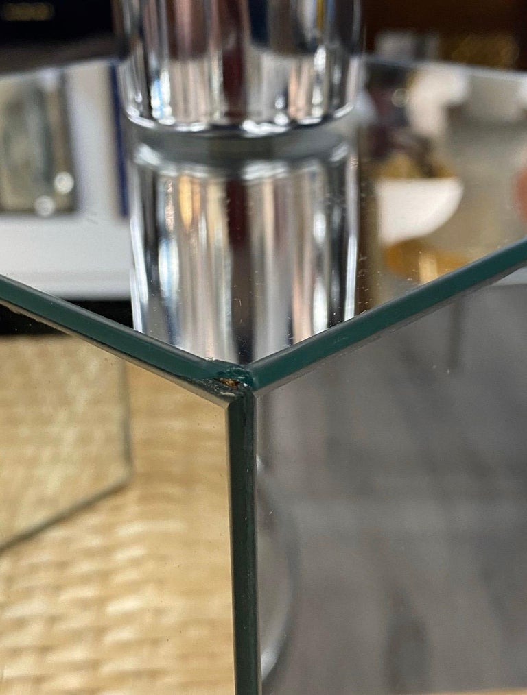 Pair of Mid-Century Modern Lamps with Mirror Bases For Sale at 1stDibs