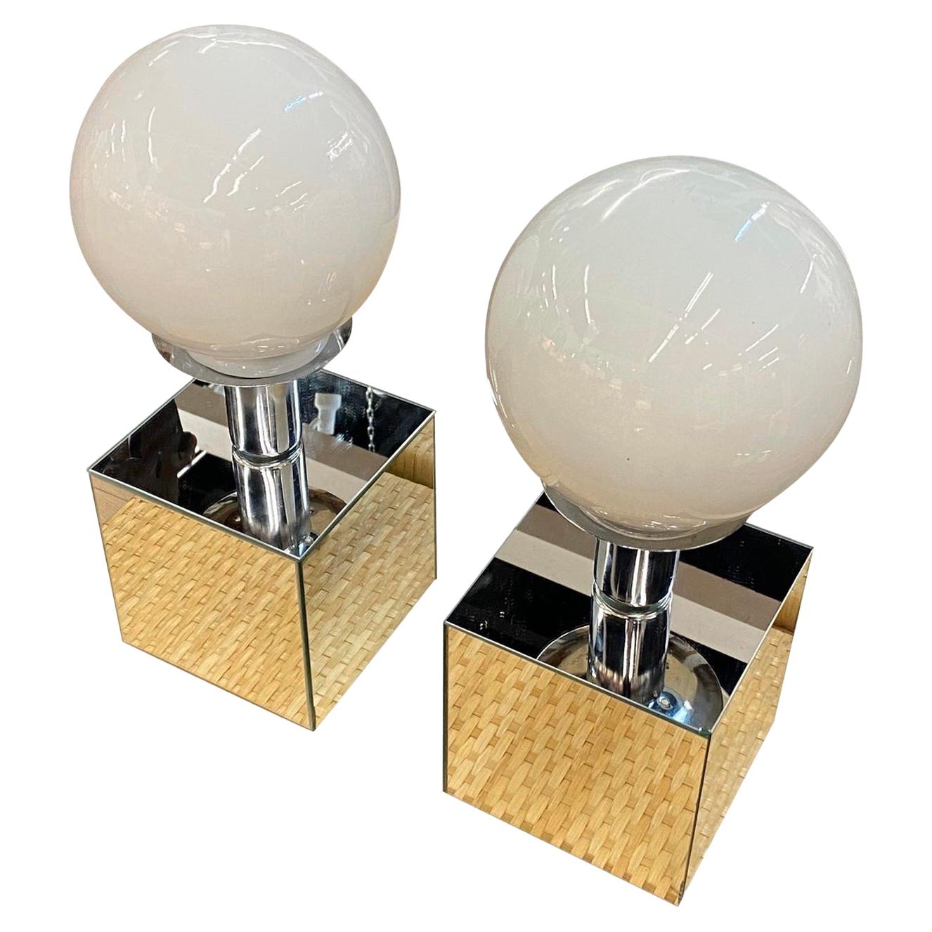 Pair of Cube Shape Mid-Century Modern Mirrored Table Lamps For Sale at ...