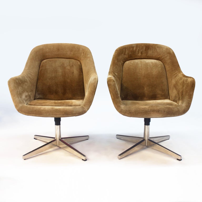 Pair of Mid-Century Modern Suede Side / Guest Chairs by Max Pearson for ...