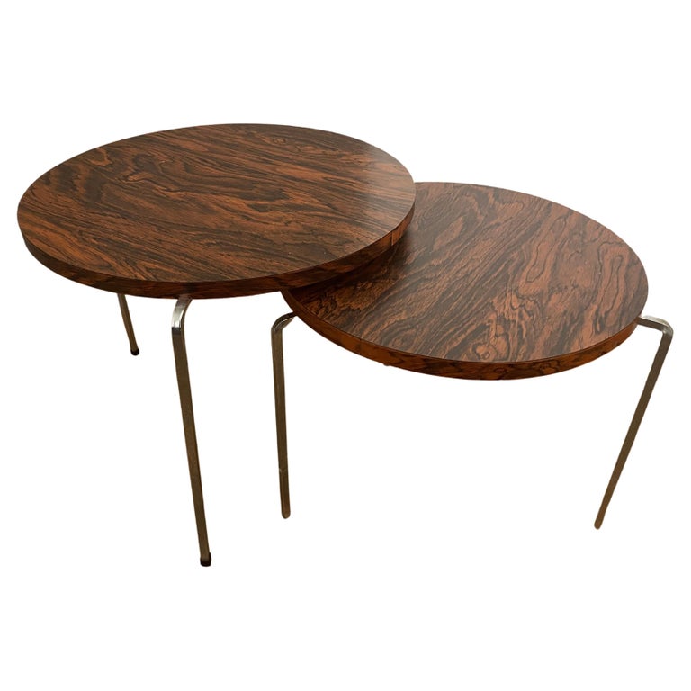 Pair of Mid-Century Modern Teak Veneer Coffee or Nesting Tables For ...