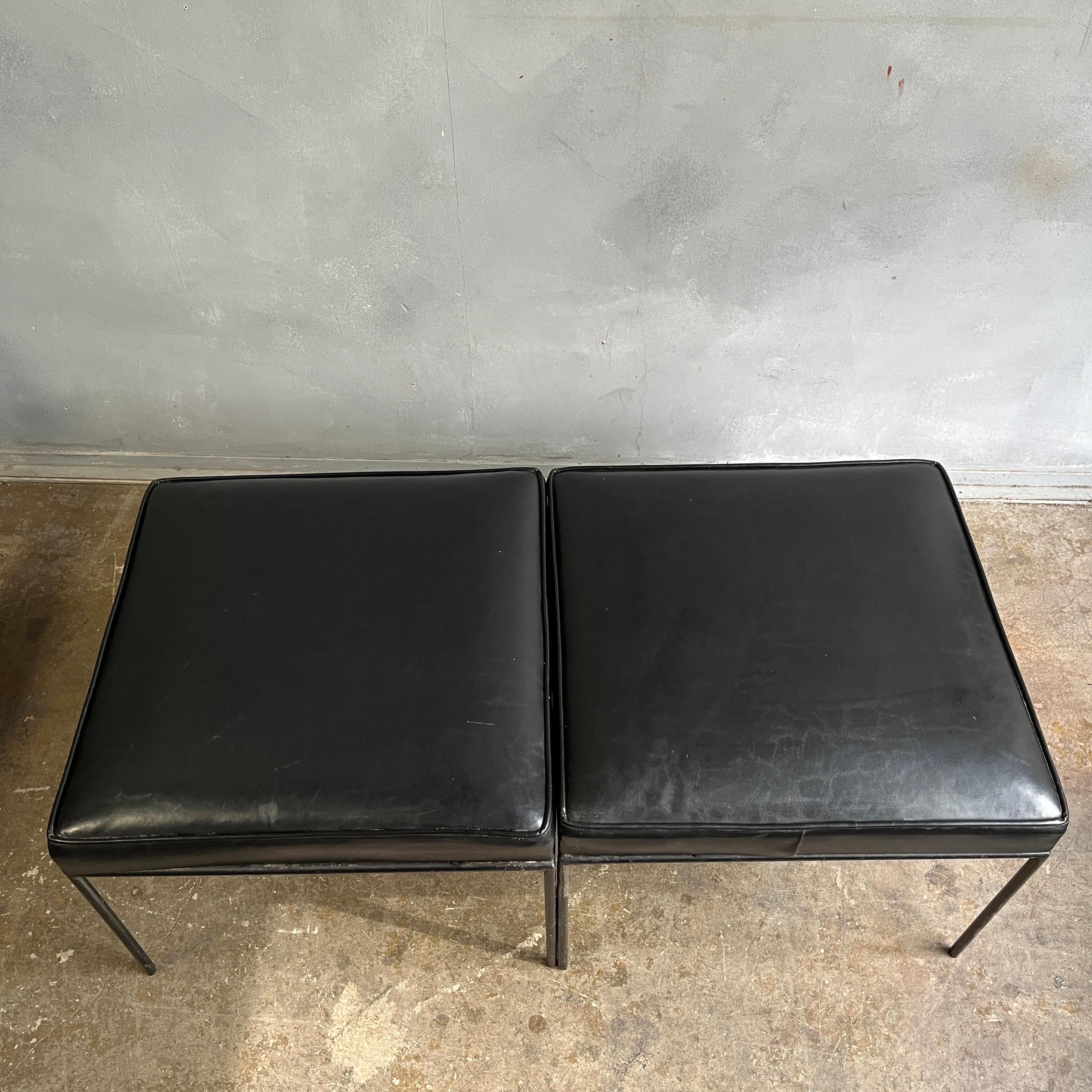 Pair of Mid-century Paul McCobb Bench or Stools For Sale at 1stDibs