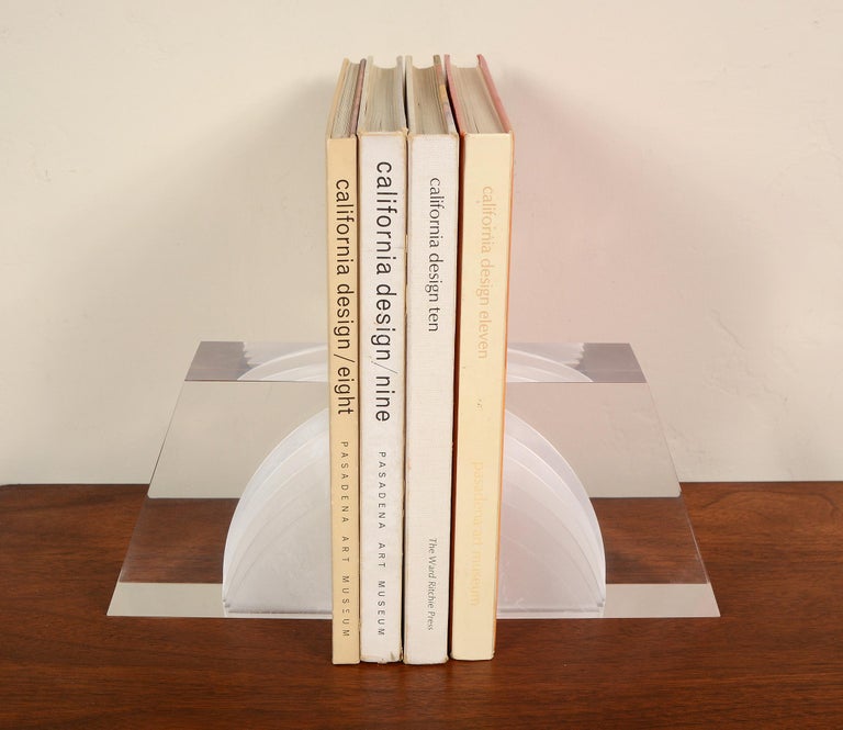 Pair of Modern Acrylic Lucite Bookends at 1stdibs