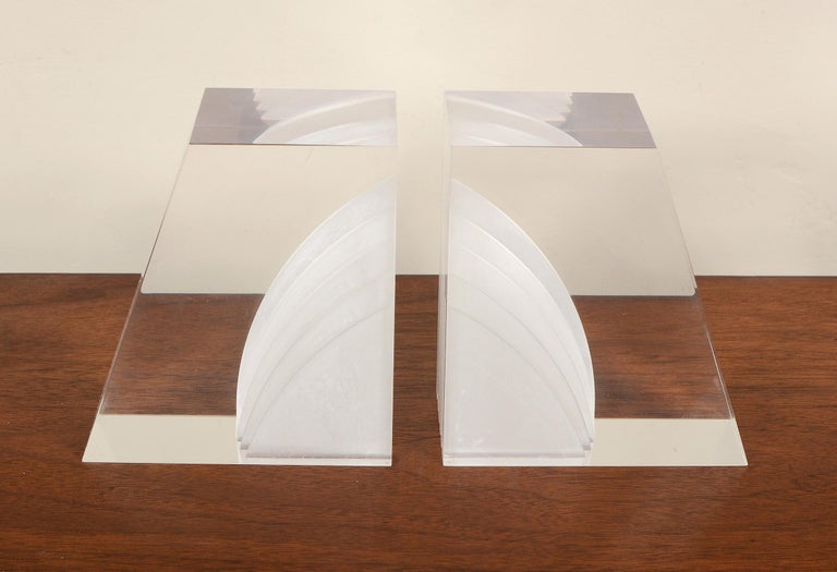Pair of Modern Acrylic Lucite Bookends at 1stdibs