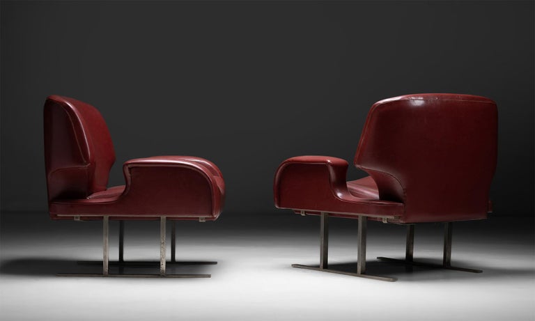 Pair of Modern Armchairs, Italy, circa 1950 For Sale at 1stDibs