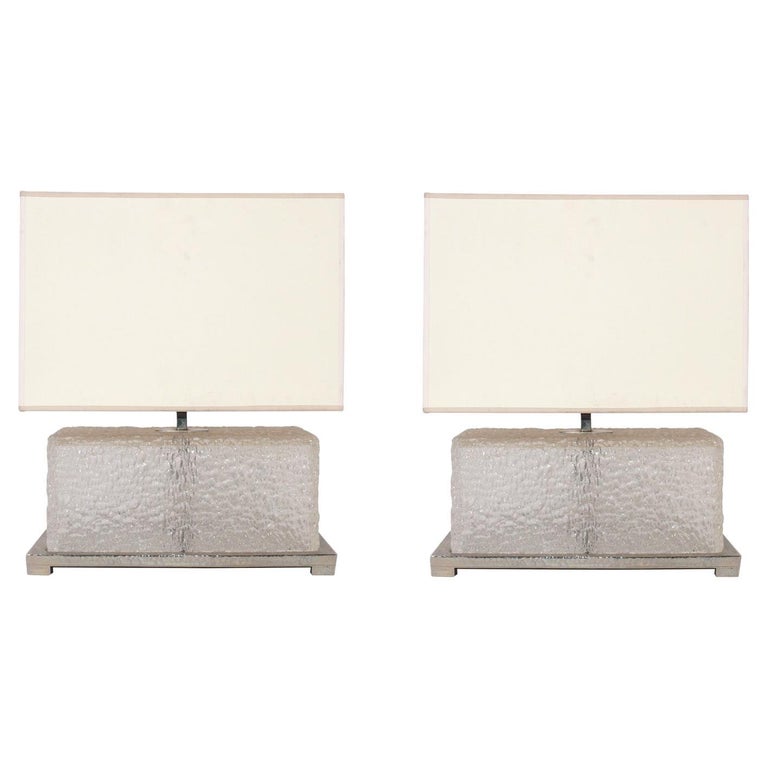 Pair of Modern Kravet Lamps For Sale at 1stDibs