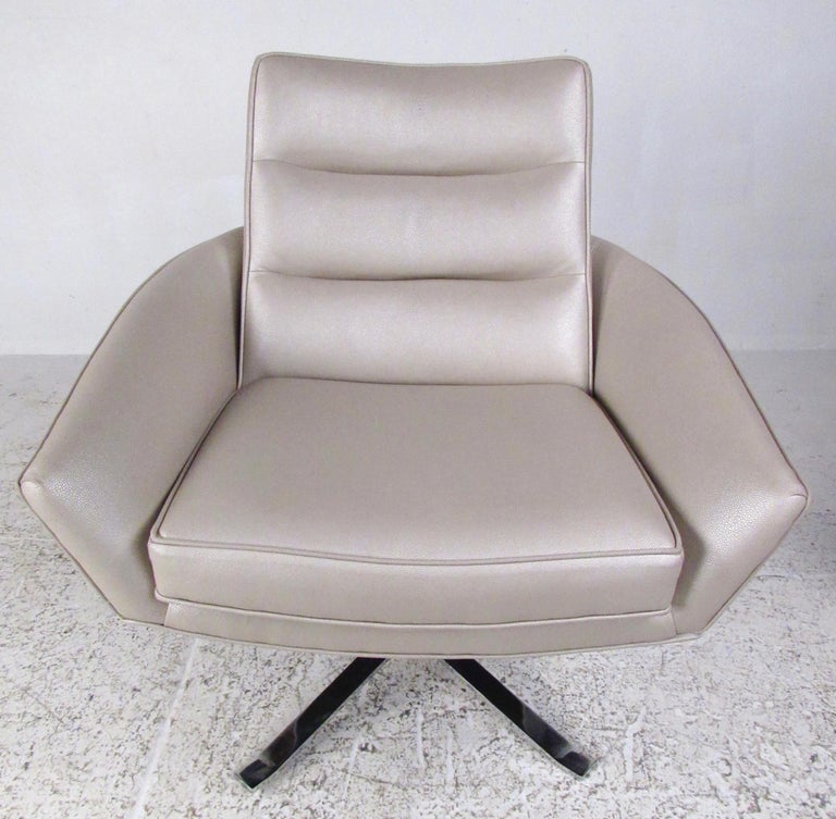 Pair of Modern Swivel Lounge Chairs For Sale at 1stDibs