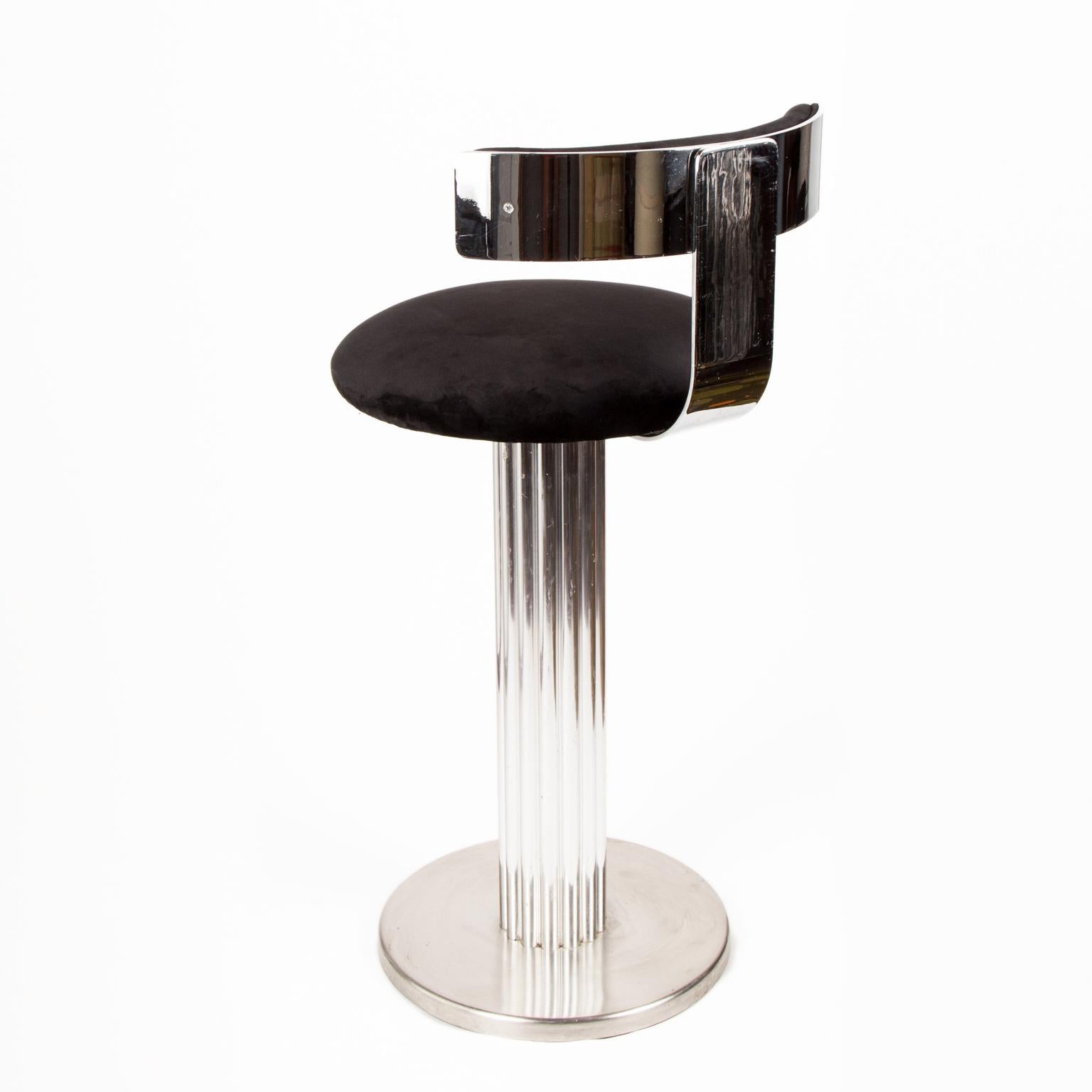 Pair of Modernist Chrome Steel Swivel Bar Stools by Designs for Leisure ...