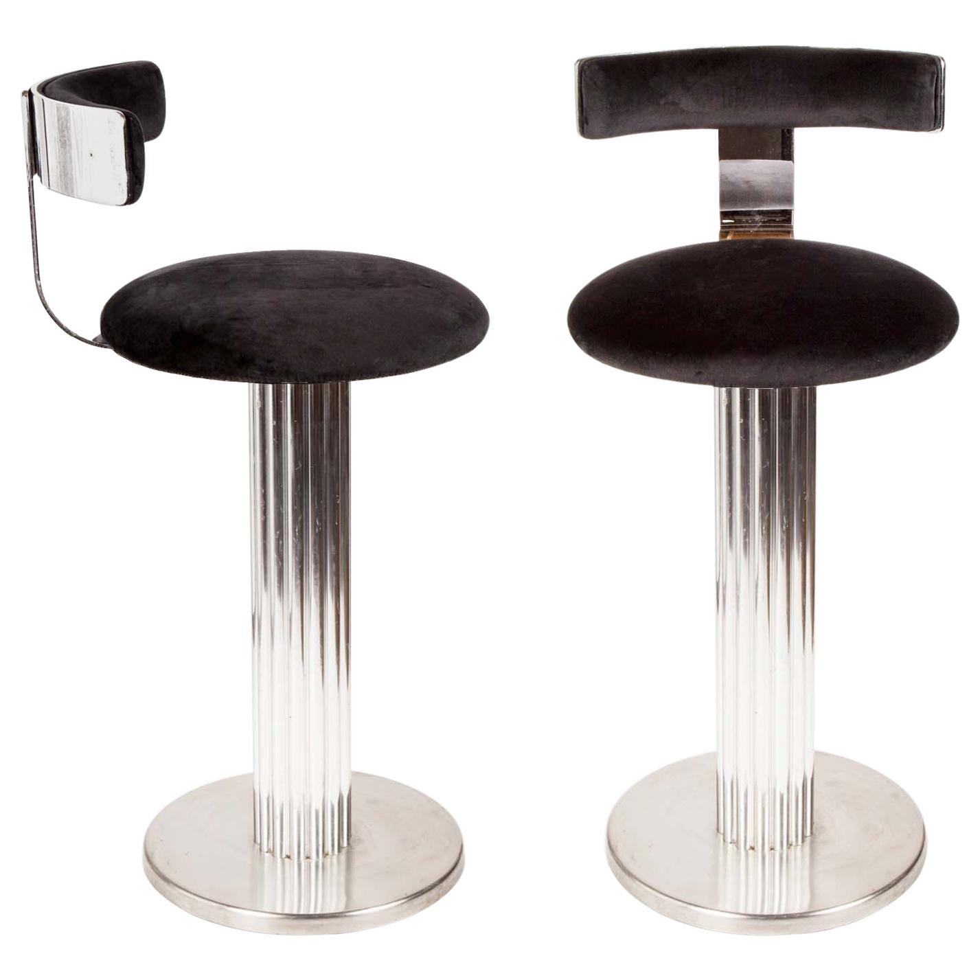 Pair of Modernist Chrome Steel Swivel Bar Stools by Designs for Leisure ...