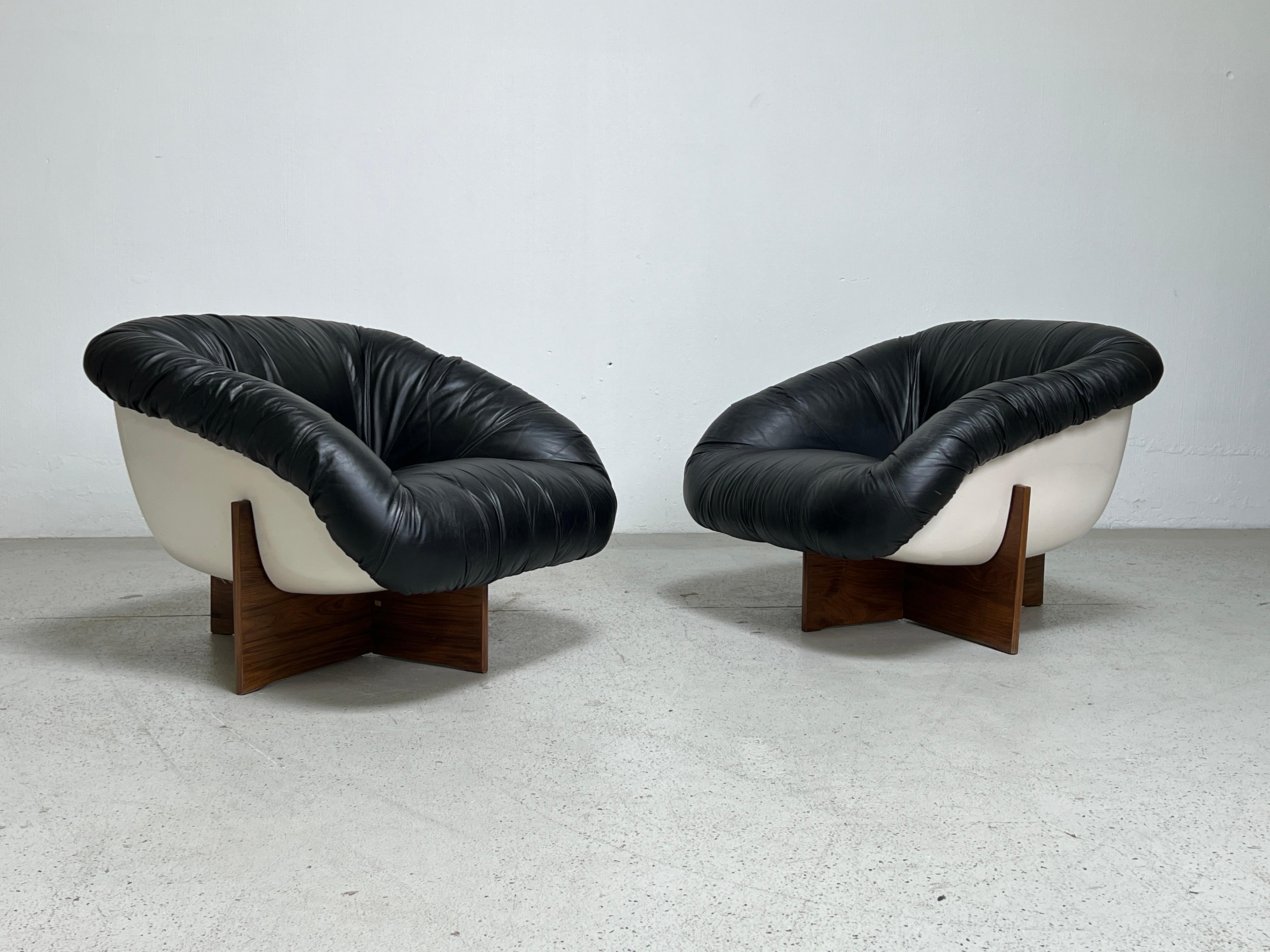 Pair of MP-61 Leather Lounge Chairs by Percival Lafer, 1973 For Sale at ...