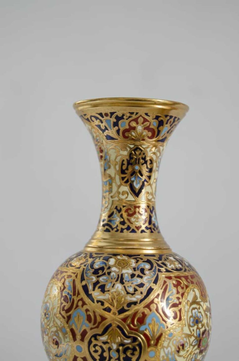 Pair of Napoleon Third Style Vases For Sale at 1stDibs