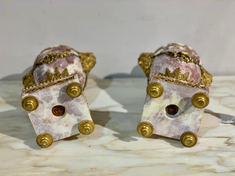 Pair of Neoclassic Paris Marble Vase For Sale at 1stDibs