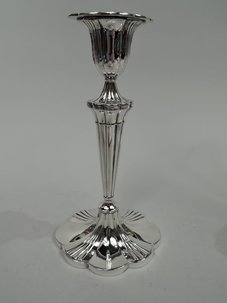 Pair of New York Modern Sterling Silver Candlesticks For Sale at 1stDibs
