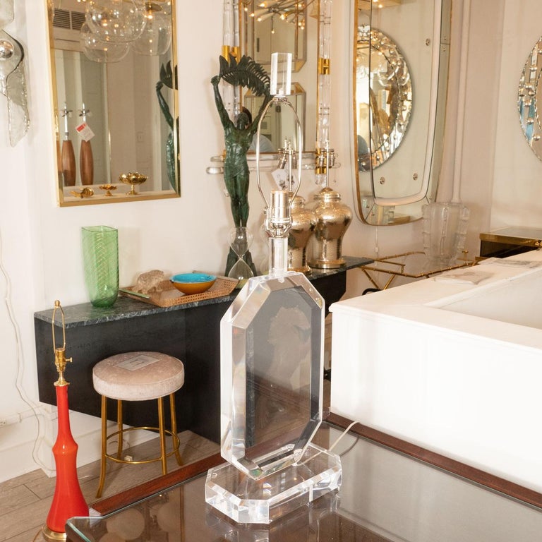 Pair of Octagonal Lucite Table Lamps For Sale at 1stDibs