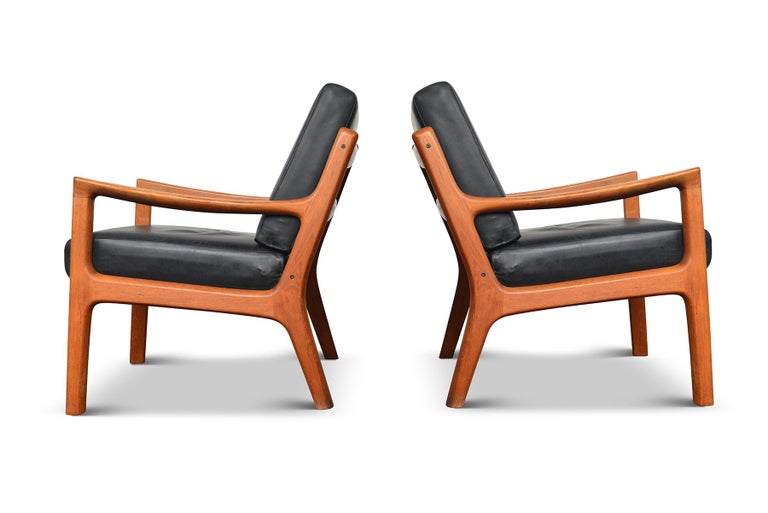 Pair of Ole Wanscher Senator Lounge Chairs in Teak + Black Leather #2 ...