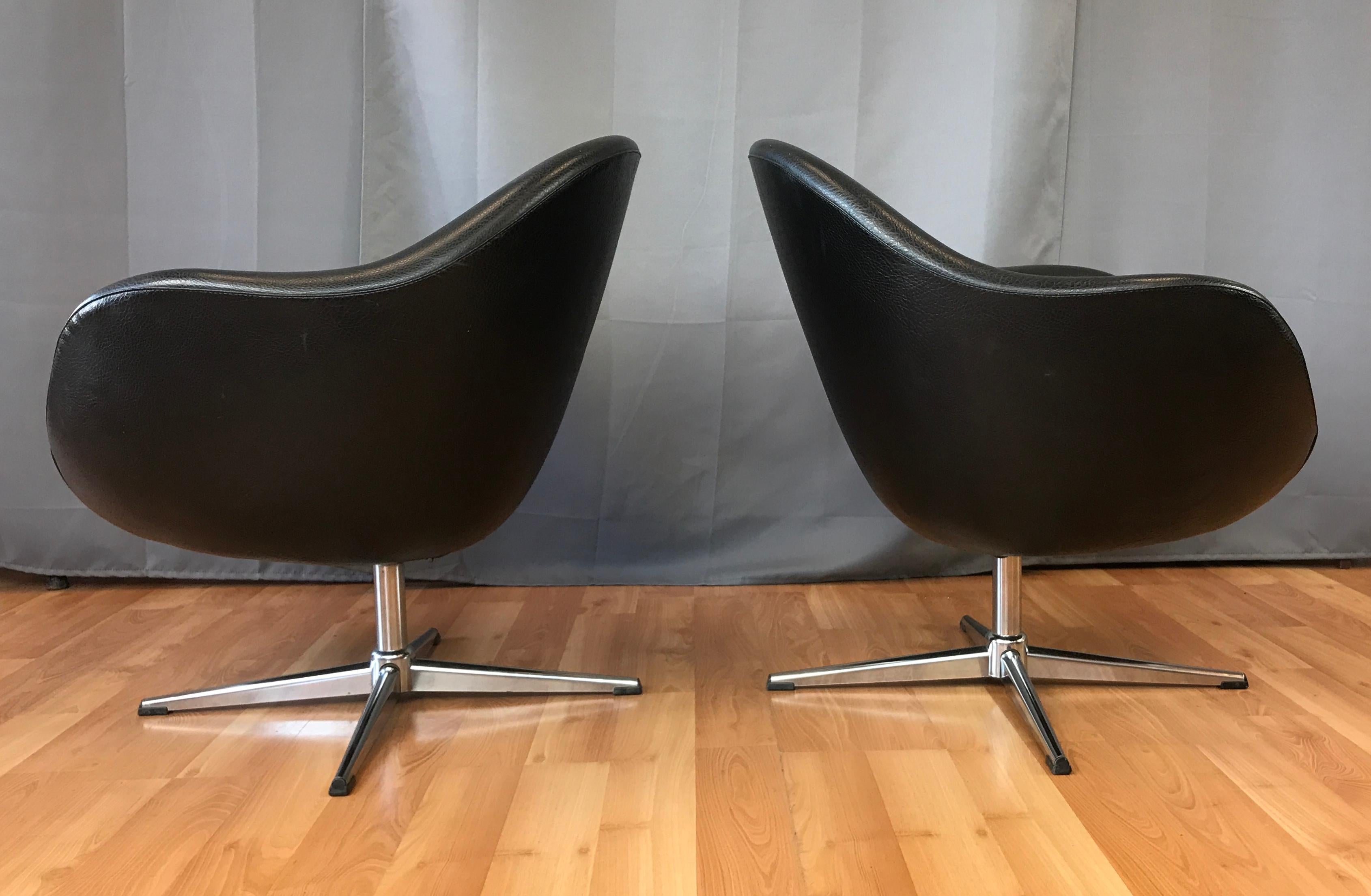 Pair of Overman Pod Chairs For Sale at 1stDibs | overman chairs ...