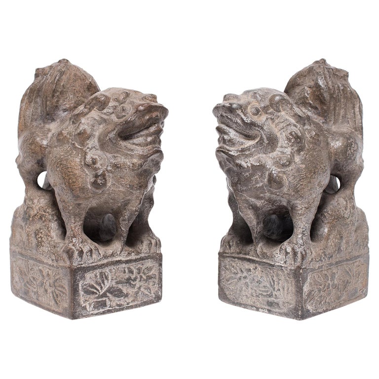 Pair of Petite Chinese Fu Dog Guardians For Sale at 1stDibs
