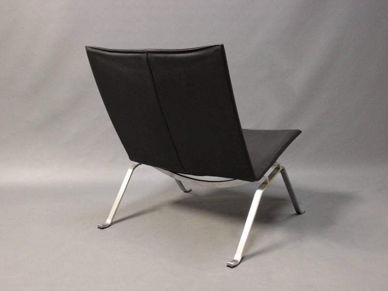 Pair of PK22 Chairs by Poul Kjærholm and Fritz Hansen, 1989 at 1stDibs