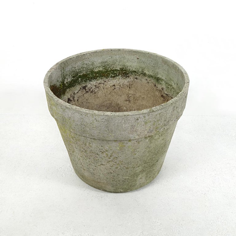 Pair of Planters in Flower Pot Shape with Ribbed Rims by Willy Guhl for ...