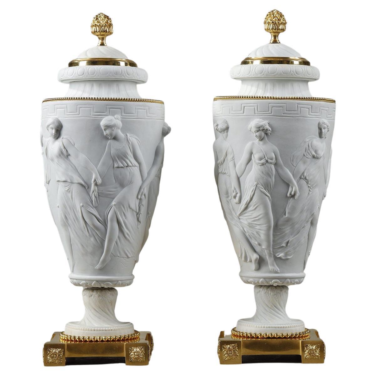 Louis XVI-Style Pair of Vases with Bronze Stands For Sale at 1stDibs