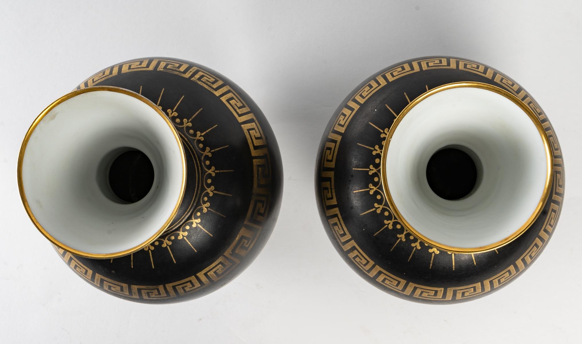 Pair of Porcelain Vases in the Taste of Ancient Greece For Sale at ...