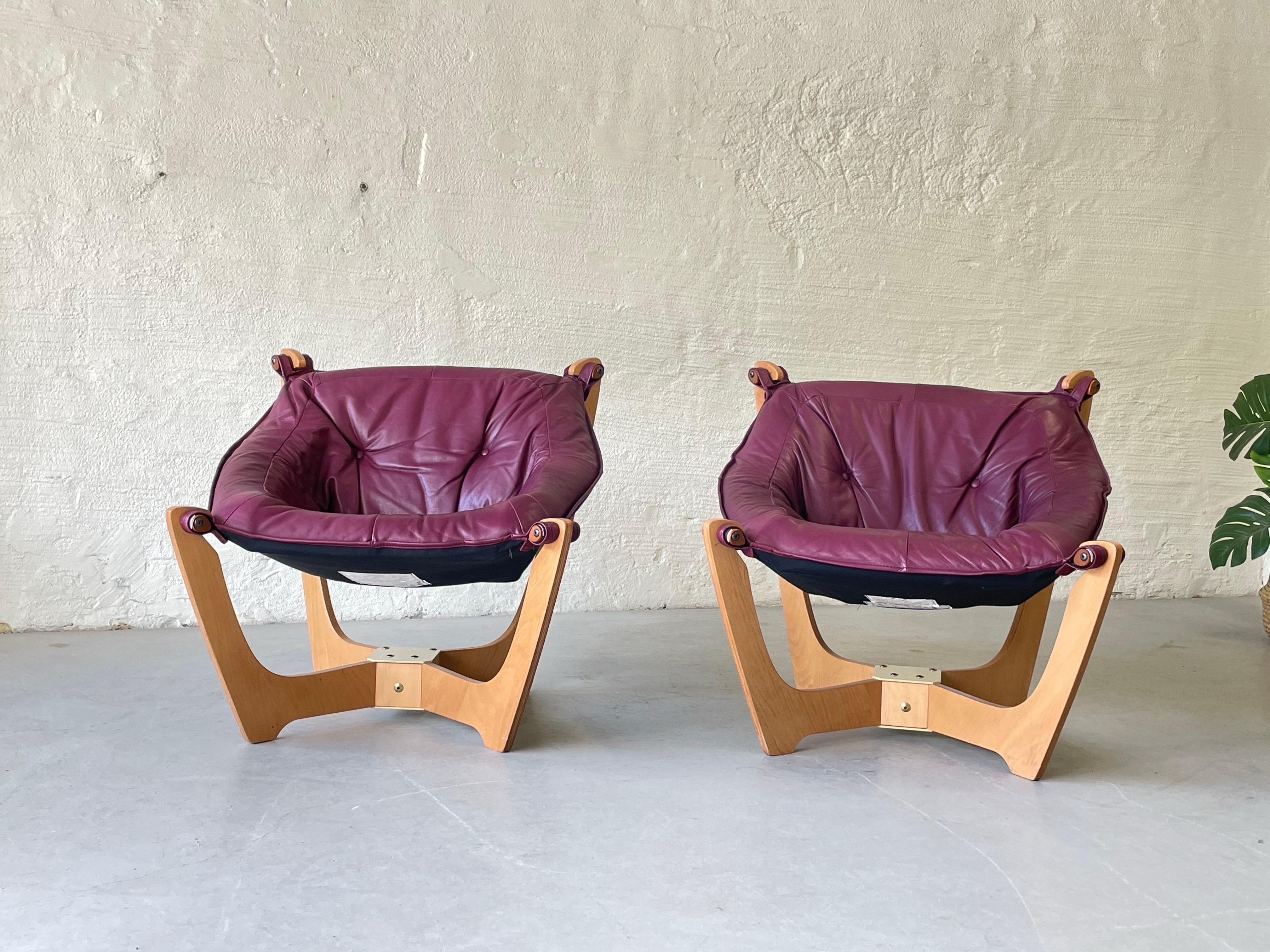 Pair of Purple Leather Luna Lounge Chair by Odd Knutsen, Norway 1980s For Sale at 1stDibs