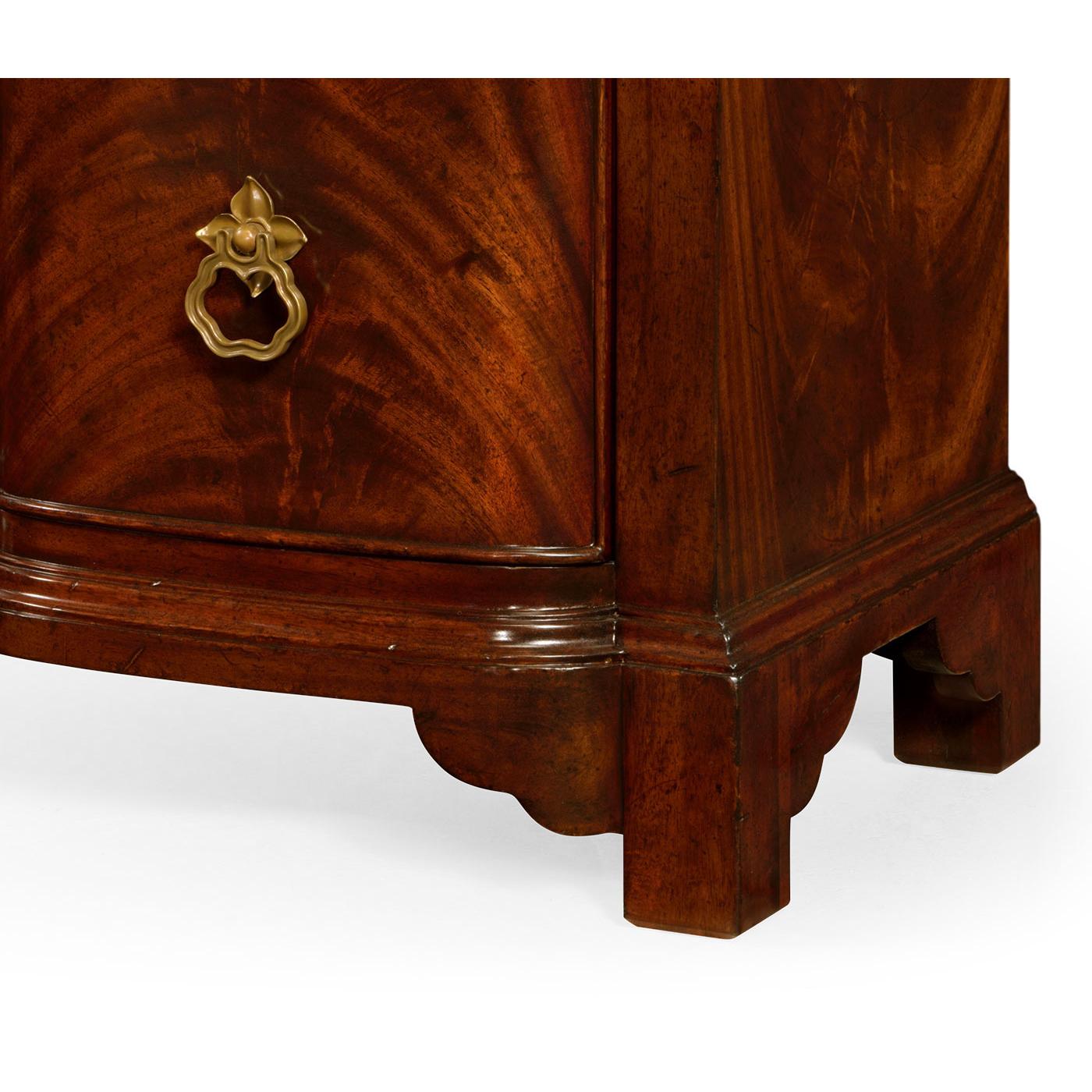 Pair of Queen Anne Block Front Bedside Chests at 1stDibs