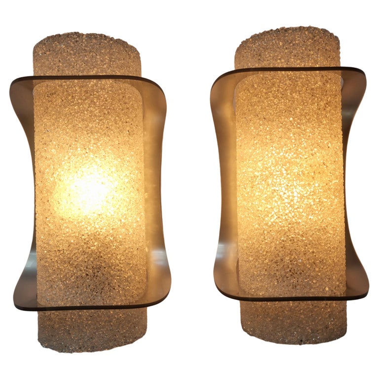 Pair of Rare Midcentury Lucite Wall Lamps, Italy, 1970s For Sale at 1stDibs