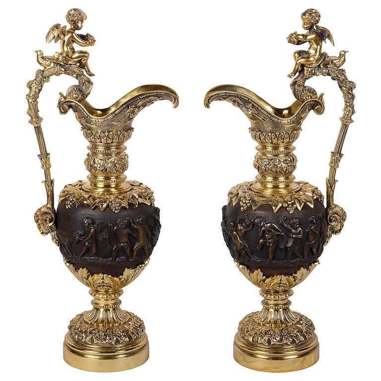 Pair of Renaissance Style Bronze Ewers, circa 1880 For Sale at 1stDibs