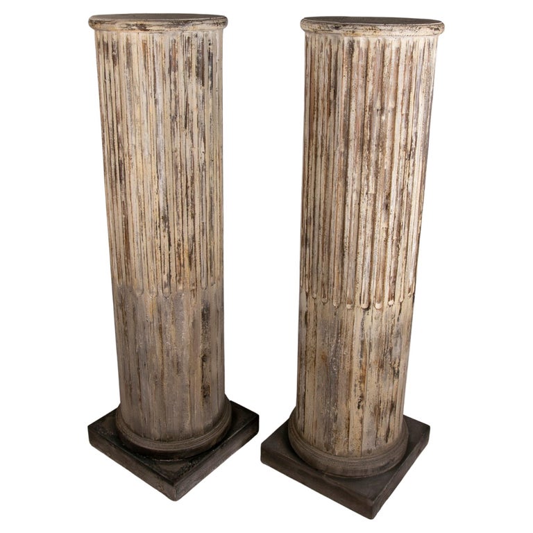Pair of Resin Imitation Wooden Stands with Antique Style Finish For ...