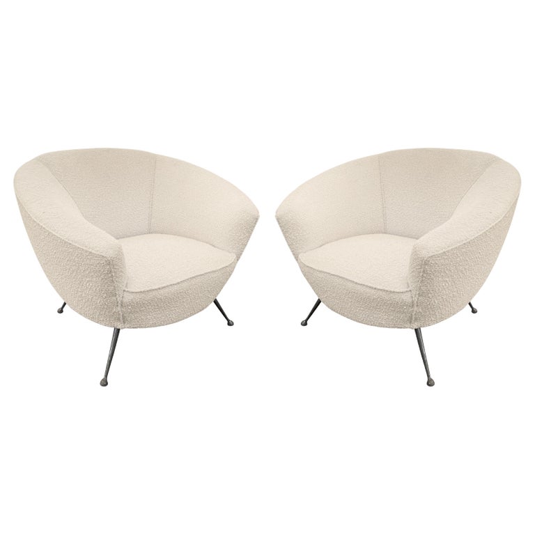 Pair of Rounded Italian Mid-Century Lounge Chairs For Sale at 1stDibs