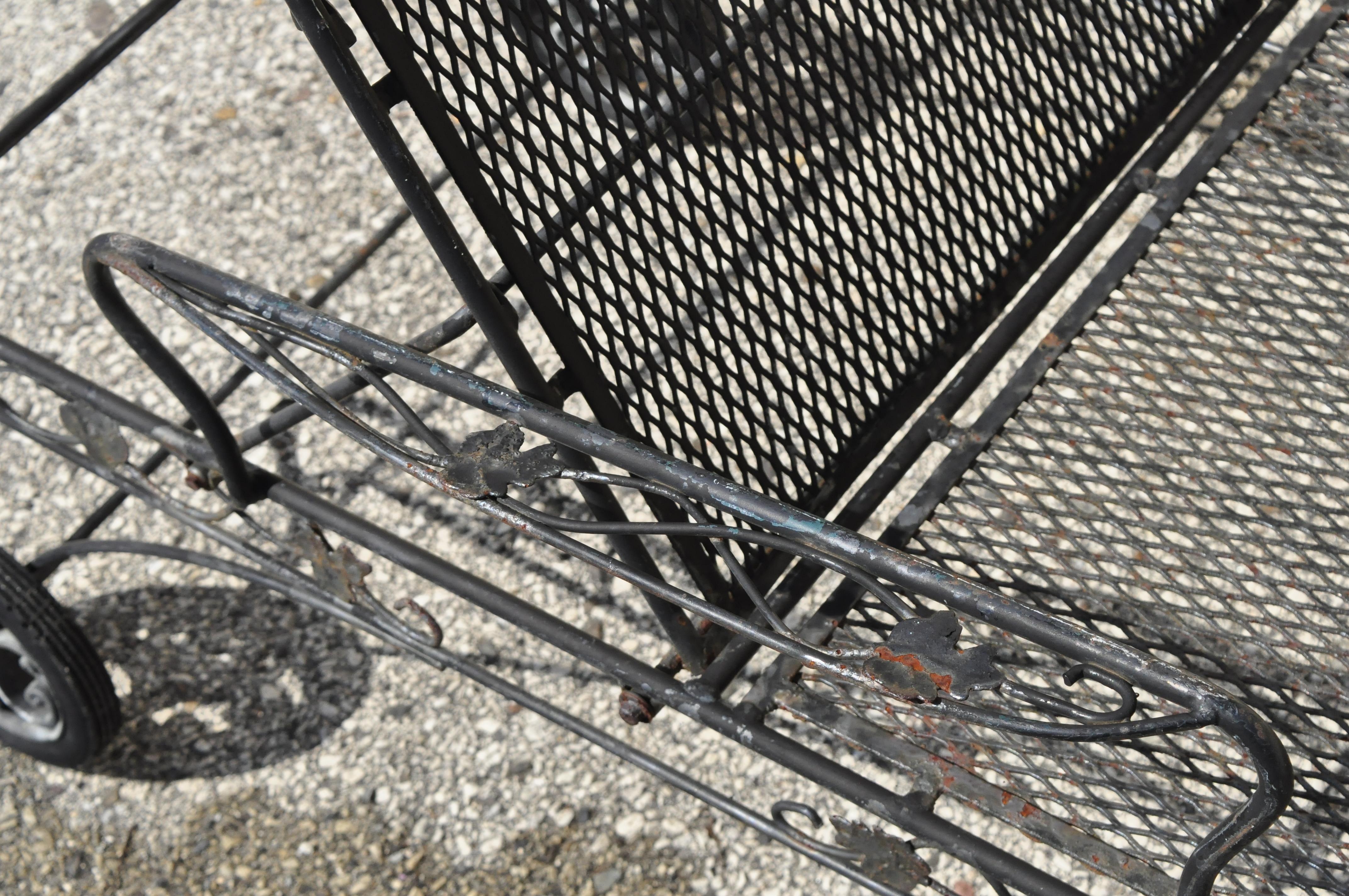 Pair of Russell Woodard Patio Garden Reclining Wrought Iron Chaise ...