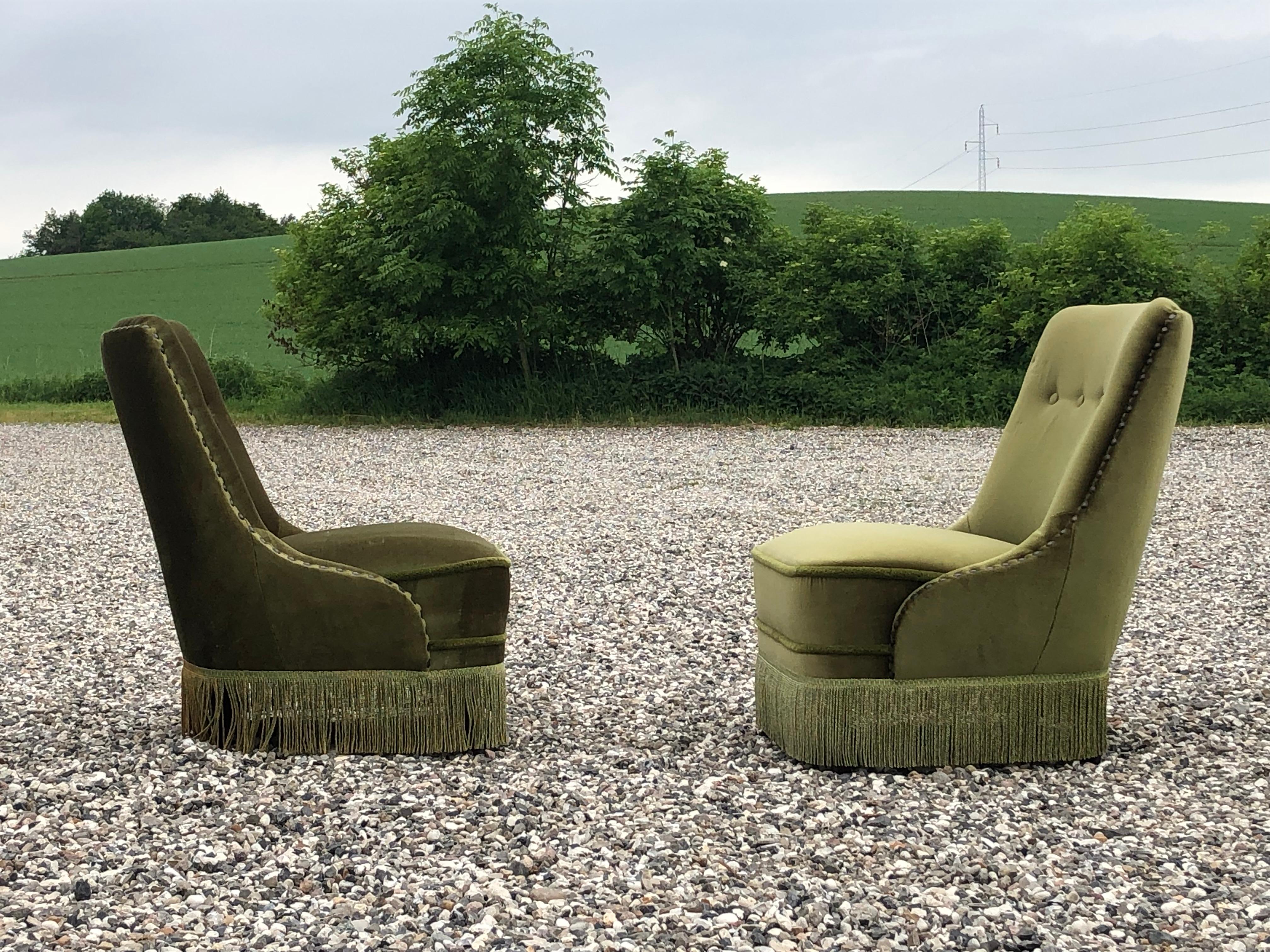 Pair of Scandinavian lounge Chairs For Sale at 1stDibs