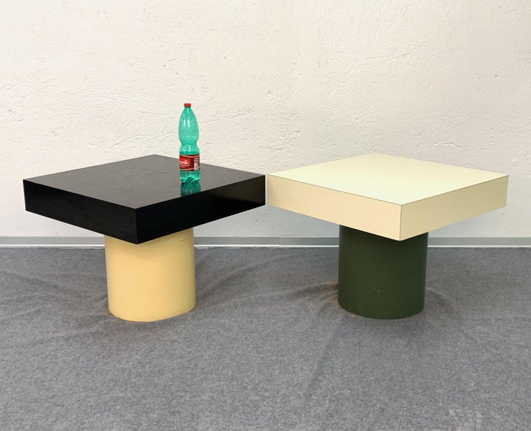 Pair of Side Tables in Black and White Formica, Round Base, 1970s Italy ...
