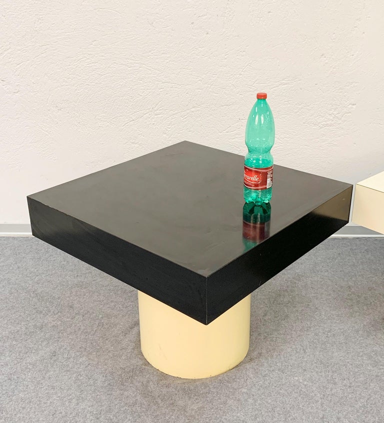 Pair of Side Tables in Black and White Formica, Round Base, 1970s Italy ...