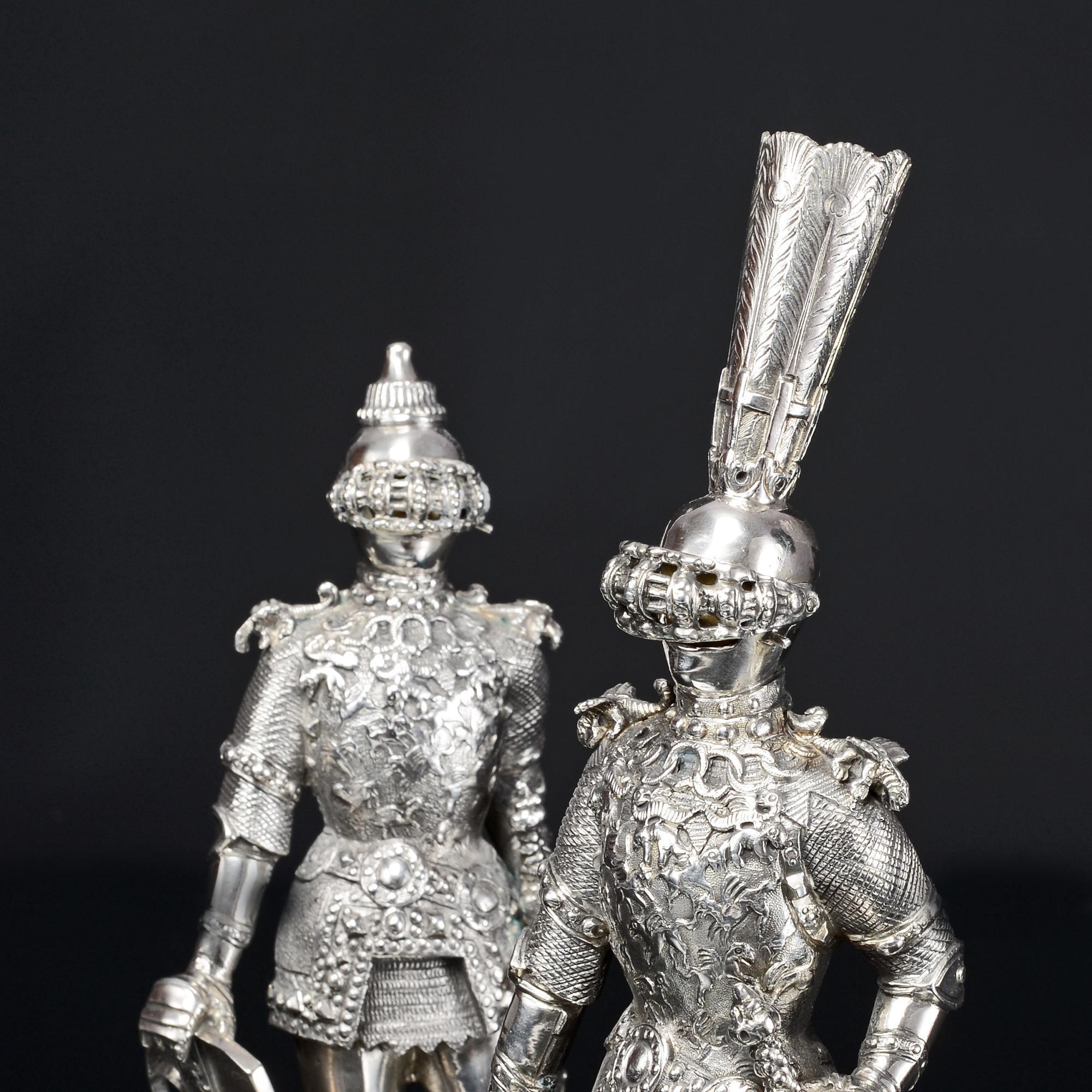 Pair of Silver Knight Figures For Sale at 1stDibs